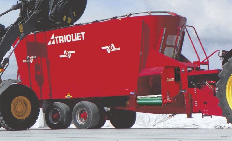 Trioliet Triple Auger Feeders 30 – 52 cube - Lindsay Agri Sales